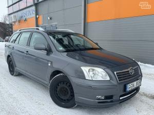 Pelēks Toyota Avensis 2005 Panevēža, ar dzinēja tilpumu 2.00 L un nobraukumu 400 tūkst. km par 1390 €, foto  vietnē AUTOMOTO.COM.LV