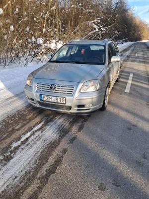 Pelēks Toyota Avensis 2005 Kretinga, ar dzinēja tilpumu 2.00 L un nobraukumu 446 tūkst. km par 1100 €, foto  vietnē AUTOMOTO.COM.LV