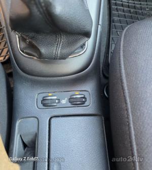 Grey Toyota Avensis 2005 in Tallinn, with an engine capacity of 2.20 L and mileage of 212 thousand km for 3199 €, photo 13 on AUTOMOTO.COM.LV