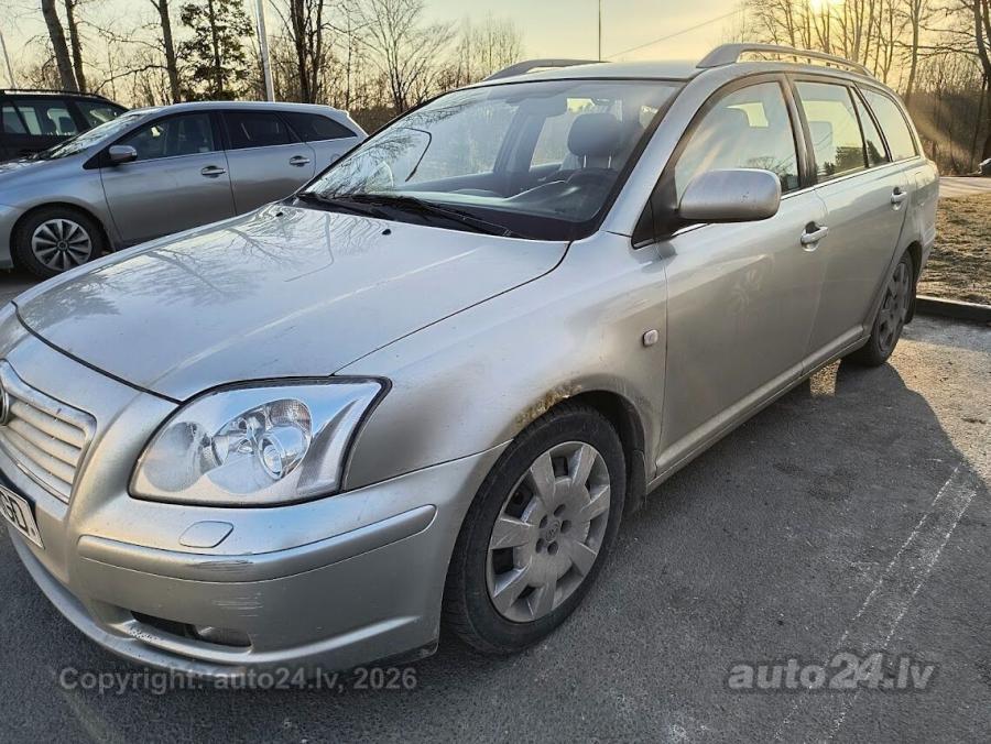 Pelēks Toyota Avensis 2005 Tallina, ar dzinēja tilpumu 1.80 L un nobraukumu 314 tūkst. km par 1300 €, foto 3 vietnē AUTOMOTO.COM.LV