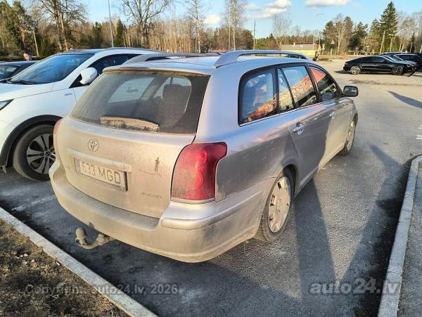 Pelēks Toyota Avensis 2005 Tallina, ar dzinēja tilpumu 1.80 L un nobraukumu 314 tūkst. km par 1300 €, foto 3 vietnē AUTOMOTO.COM.LV