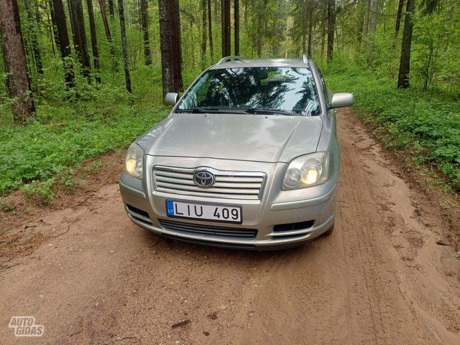 Pelēks Toyota Avensis 2005 Viļņa, ar dzinēja tilpumu 2.00 L un nobraukumu 379 tūkst. km par 1750 €, foto 3 vietnē AUTOMOTO.COM.LV