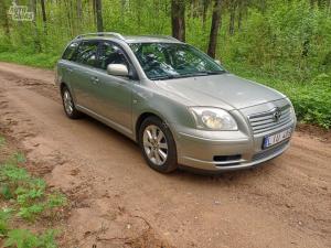 Pelēks Toyota Avensis 2005 Viļņa, ar dzinēja tilpumu 2.00 L un nobraukumu 379 tūkst. km par 1750 €, foto 5 vietnē AUTOMOTO.COM.LV