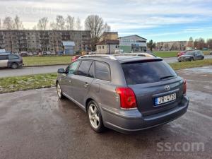 Серый Тойота Авенсис 2005 в Рига, объемом двигателя 2.20 л и пробегом 214 тыс. км за 2180 €, фото  на AUTOMOTO.COM.LV