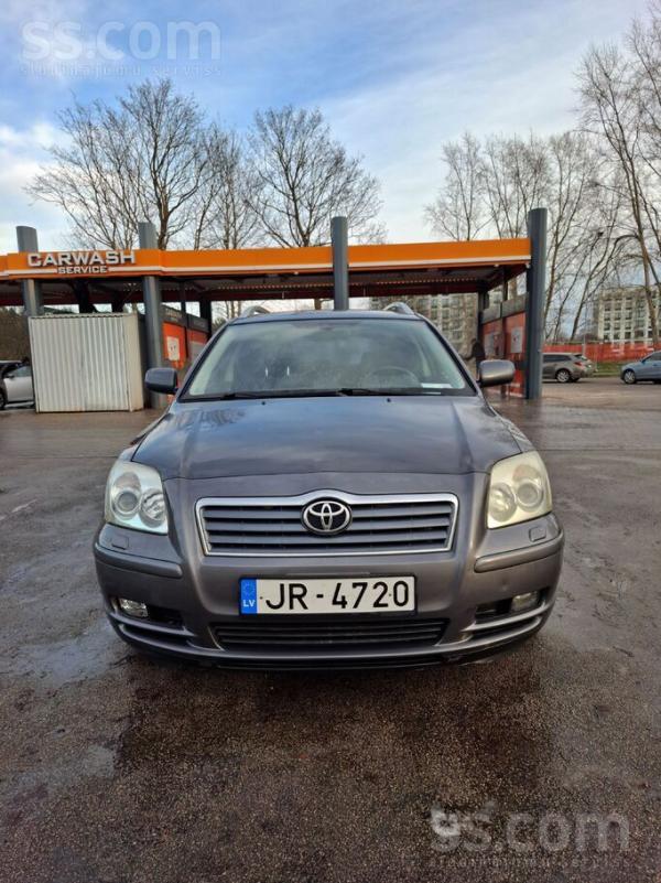 Grey Toyota Avensis 2005 in Riga, with an engine capacity of 2.20 L and mileage of 214 thousand km for 2180 €, photo 5 on AUTOMOTO.COM.LV