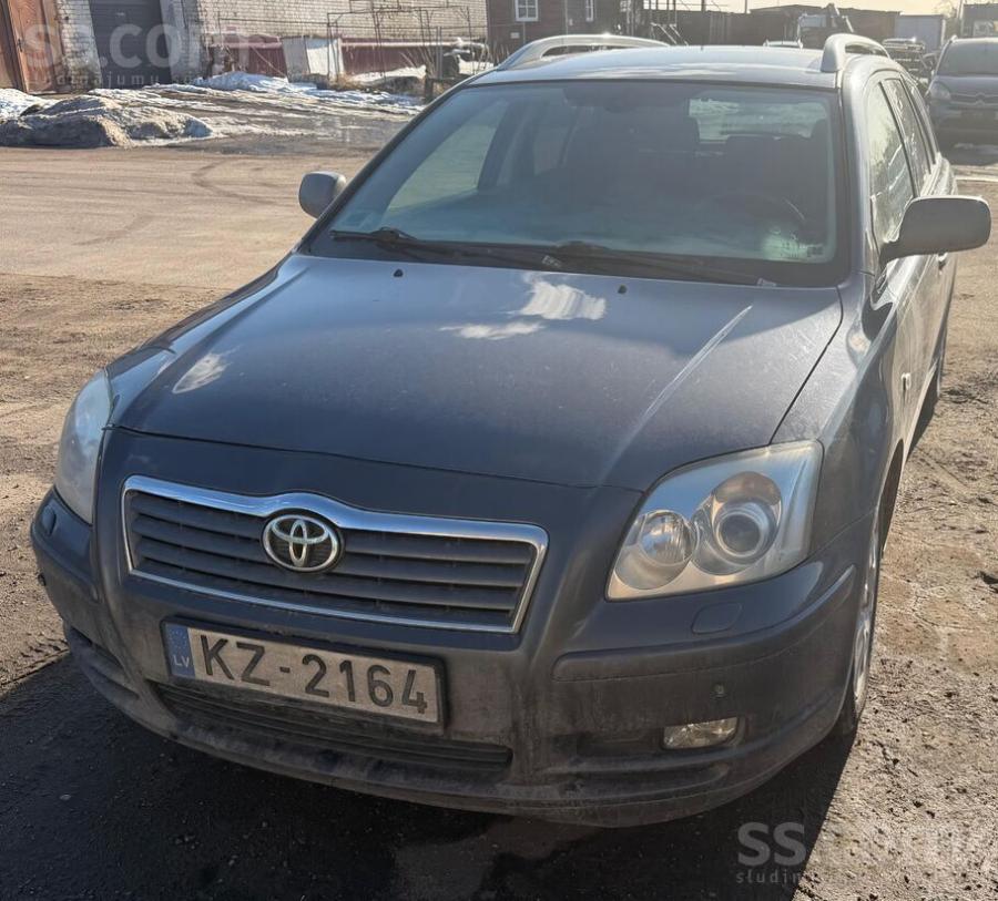 Pelēks Toyota Avensis 2005 Rīga, ar dzinēja tilpumu 2.20 L un nobraukumu 381 tūkst. km par 600 €, foto 1 vietnē AUTOMOTO.COM.LV