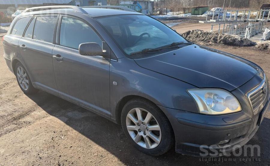 Pelēks Toyota Avensis 2005 Rīga, ar dzinēja tilpumu 2.20 L un nobraukumu 381 tūkst. km par 600 €, foto 3 vietnē AUTOMOTO.COM.LV