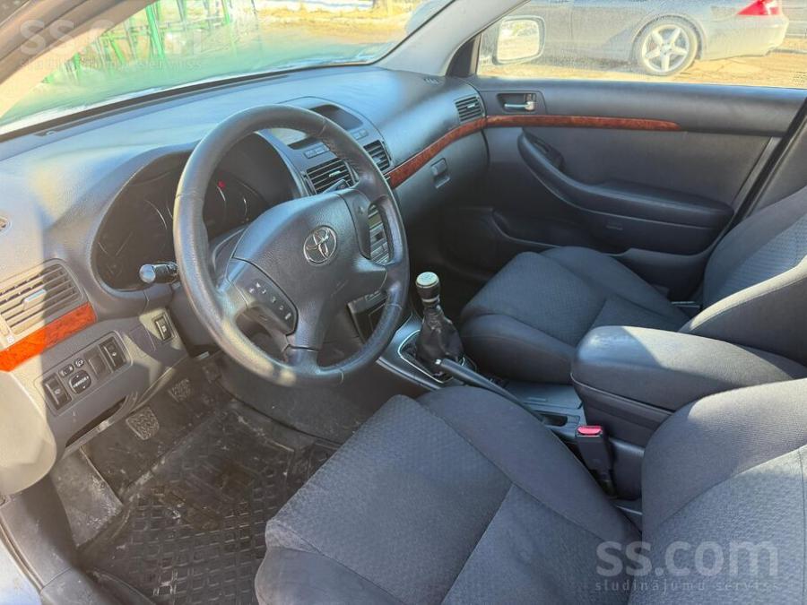 Pelēks Toyota Avensis 2005 Rīga, ar dzinēja tilpumu 2.20 L un nobraukumu 381 tūkst. km par 600 €, foto 7 vietnē AUTOMOTO.COM.LV