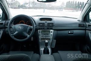 Grey Toyota Avensis 2005 in Jelgava, with an engine capacity of 2.00 L and mileage of 325 thousand km for 1800 €, photo 10 on AUTOMOTO.COM.LV