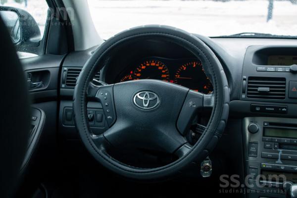 Pelēks Toyota Avensis 2005 Jelgava, ar dzinēja tilpumu 2.00 L un nobraukumu 325 tūkst. km par 1800 €, foto 10 vietnē AUTOMOTO.COM.LV