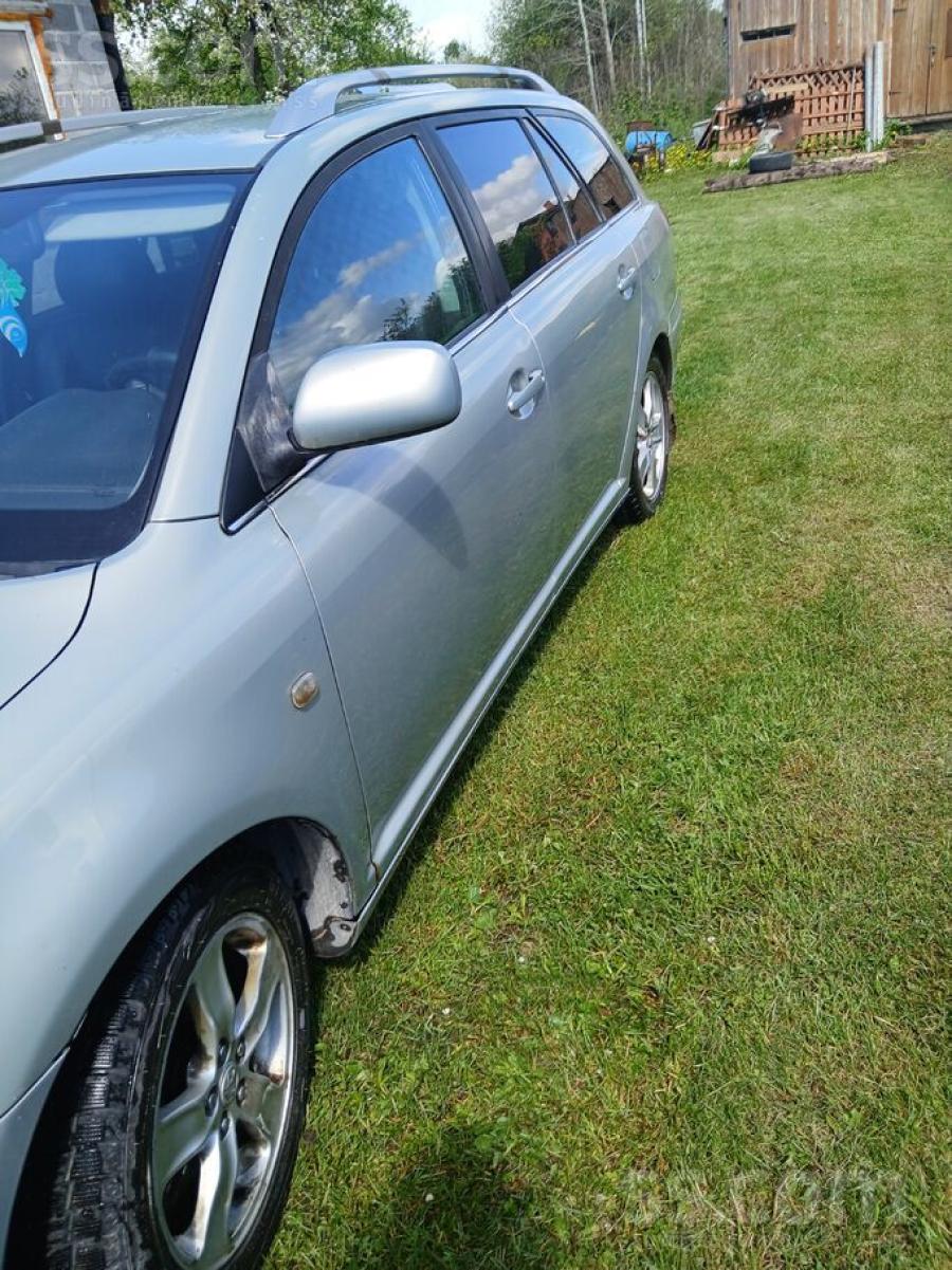 Pelēks Toyota Avensis 2005 Rīga, ar dzinēja tilpumu 2.00 L un nobraukumu 0 tūkst. km par 900 €, foto 4 vietnē AUTOMOTO.COM.LV
