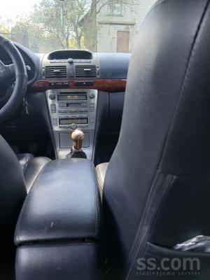 Pelēks Toyota Avensis 2005 Rīga, ar dzinēja tilpumu 2.00 L un nobraukumu 0 tūkst. km par 900 €, foto 6 vietnē AUTOMOTO.COM.LV