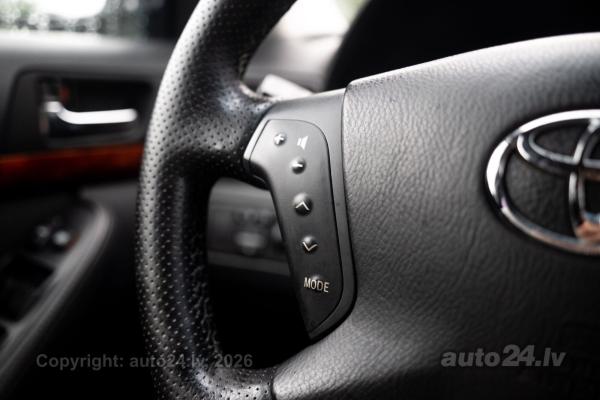Серый Тойота Авенсис 2005 в Таллин, объемом двигателя 2.00 л и пробегом 250 тыс. км за 2099 €, фото 7 на AUTOMOTO.COM.LV