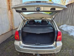 Grey Toyota Avensis 2005 in Ogre, with an engine capacity of 1.80 L and mileage of 265 thousand km for 1775 €, photo 13 on AUTOMOTO.COM.LV