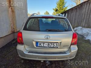 Grey Toyota Avensis 2005 in Ogre, with an engine capacity of 1.80 L and mileage of 265 thousand km for 1775 €, photo 17 on AUTOMOTO.COM.LV
