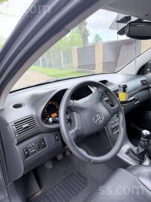 Pelēks Toyota Avensis 2005 Preiļi, ar dzinēja tilpumu 2.20 L un nobraukumu 229 tūkst. km par 1850 €, foto 13 vietnē AUTOMOTO.COM.LV