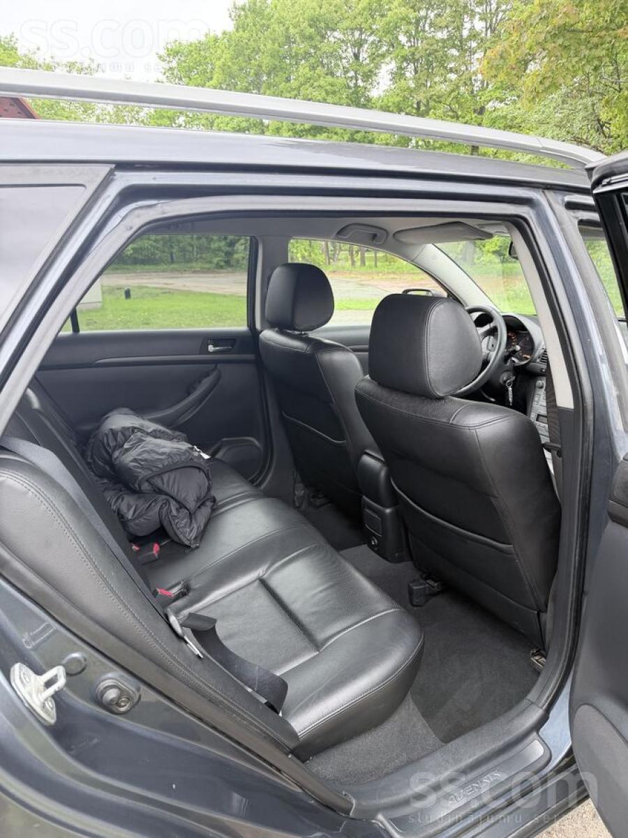 Pelēks Toyota Avensis 2005 Preiļi, ar dzinēja tilpumu 2.20 L un nobraukumu 229 tūkst. km par 1850 €, foto 20 vietnē AUTOMOTO.COM.LV