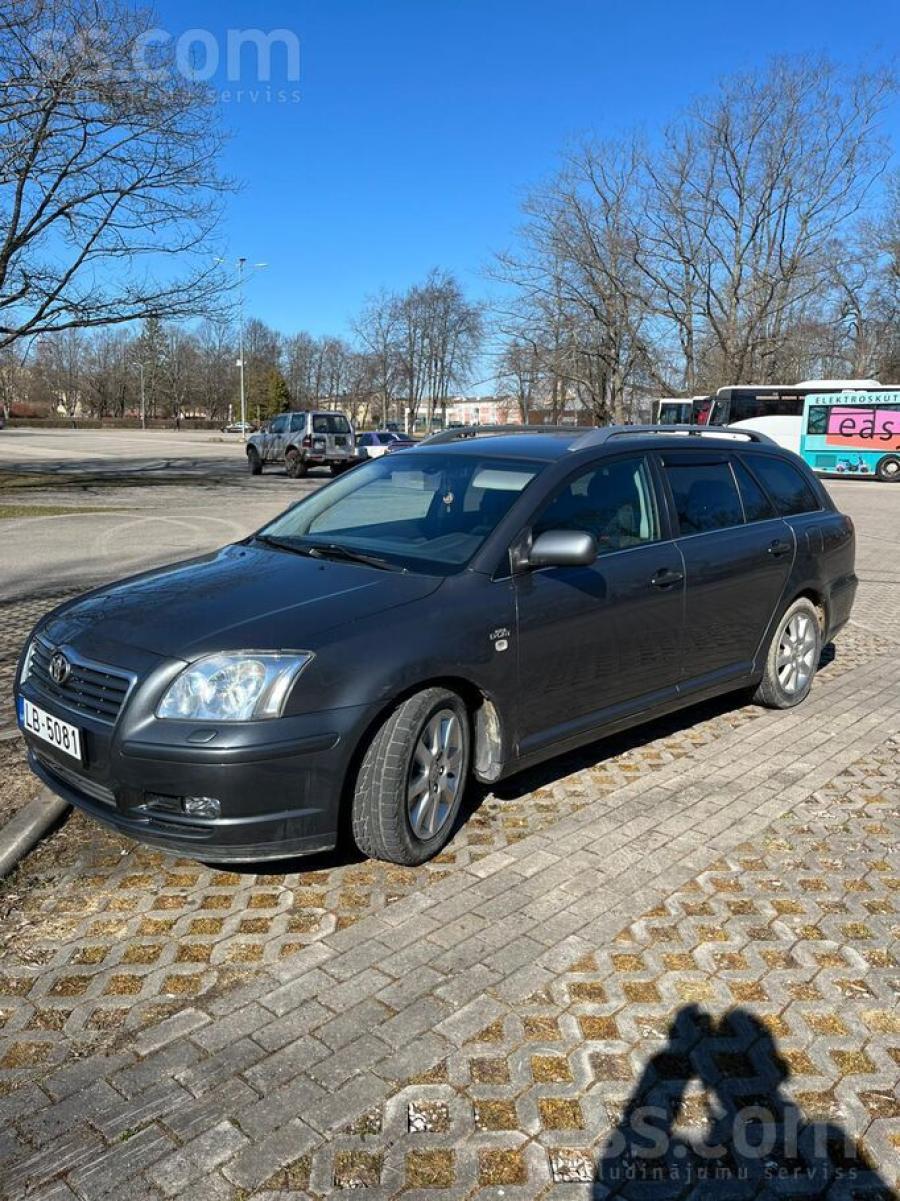 Серый Тойота Авенсис 2005 в Вентспилс, объемом двигателя 2.20 л и пробегом 353 тыс. км за 1500 €, фото 4 на AUTOMOTO.COM.LV