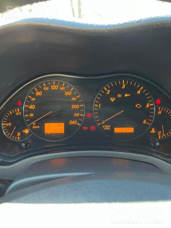 Серый Тойота Авенсис 2005 в Вентспилс, объемом двигателя 2.20 л и пробегом 353 тыс. км за 1500 €, фото 6 на AUTOMOTO.COM.LV