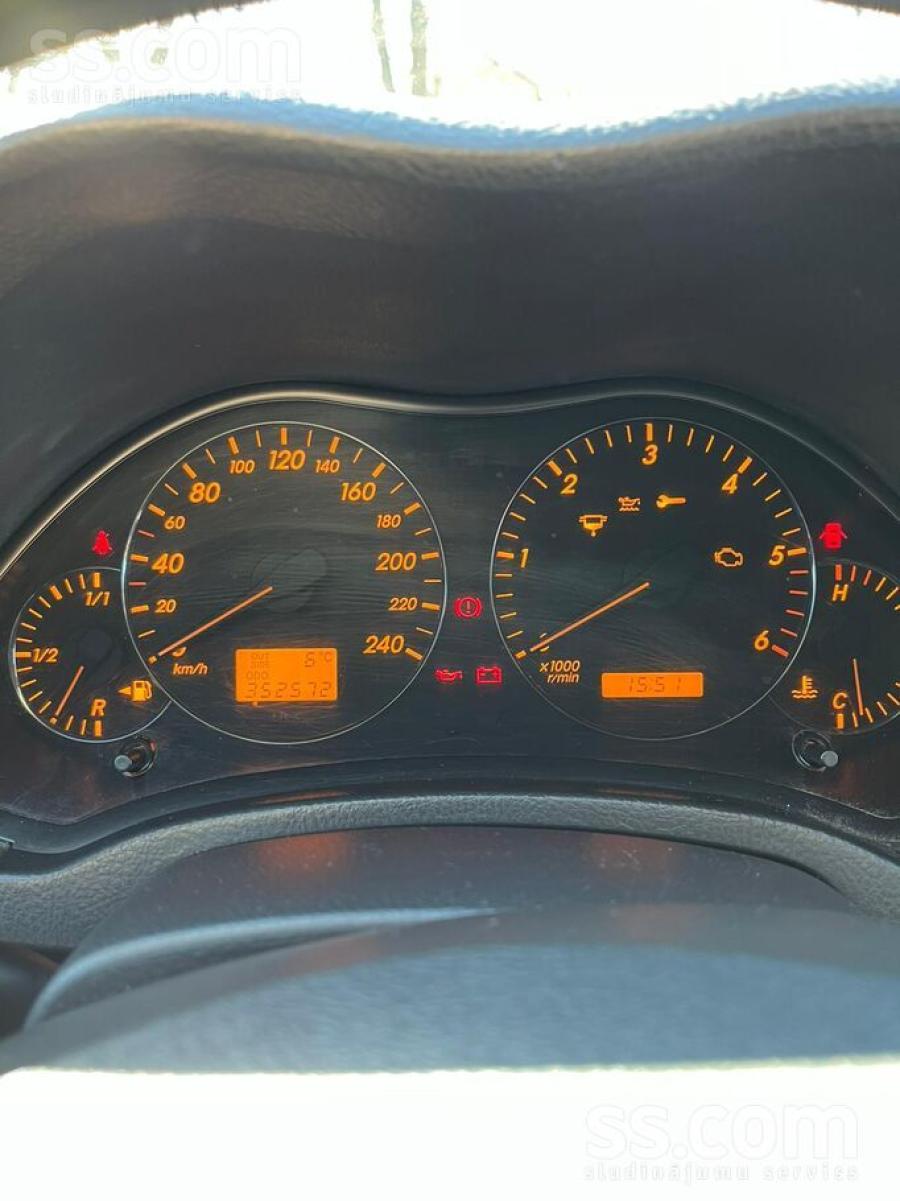 Серый Тойота Авенсис 2005 в Вентспилс, объемом двигателя 2.20 л и пробегом 353 тыс. км за 1500 €, фото 7 на AUTOMOTO.COM.LV