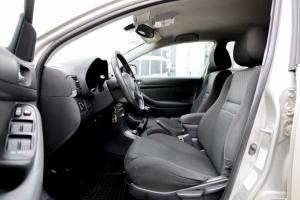 Pelēks Toyota Avensis 2005 Rīga, ar dzinēja tilpumu 2.00 L un nobraukumu 389 tūkst. km par 1800 €, foto 10 vietnē AUTOMOTO.COM.LV