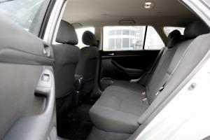 Pelēks Toyota Avensis 2005 Rīga, ar dzinēja tilpumu 2.00 L un nobraukumu 389 tūkst. km par 1800 €, foto 12 vietnē AUTOMOTO.COM.LV