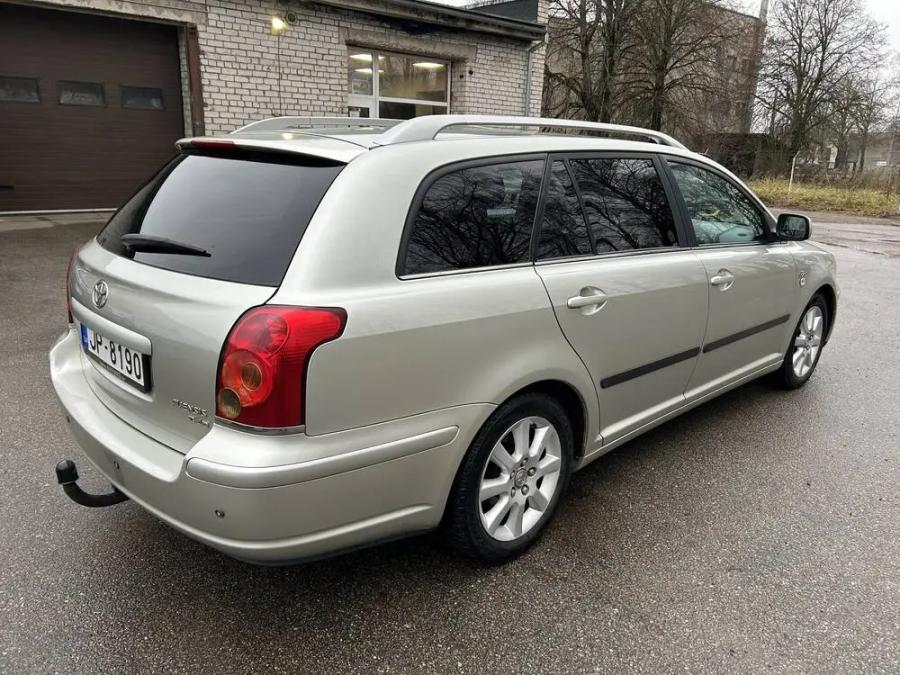 Серый Тойота Авенсис 2005 в Лимбажи, объемом двигателя 2.20 л и пробегом 341 тыс. км за 1550 €, фото 5 на AUTOMOTO.COM.LV