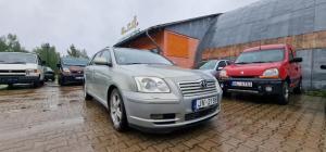 Серый Тойота Авенсис 2005 в Валмиера, объемом двигателя 2.00 л и пробегом 446 тыс. км за 1150 €, фото  на AUTOMOTO.COM.LV