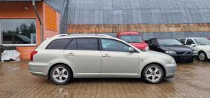 Grey Toyota Avensis 2005 in Valmiera, with an engine capacity of 2.00 L and mileage of 446 thousand km for 1150 €, photo 3 on AUTOMOTO.COM.LV