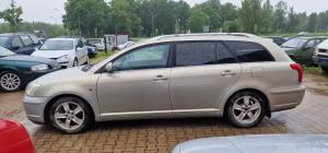 Grey Toyota Avensis 2005 in Valmiera, with an engine capacity of 2.00 L and mileage of 446 thousand km for 1150 €, photo 6 on AUTOMOTO.COM.LV