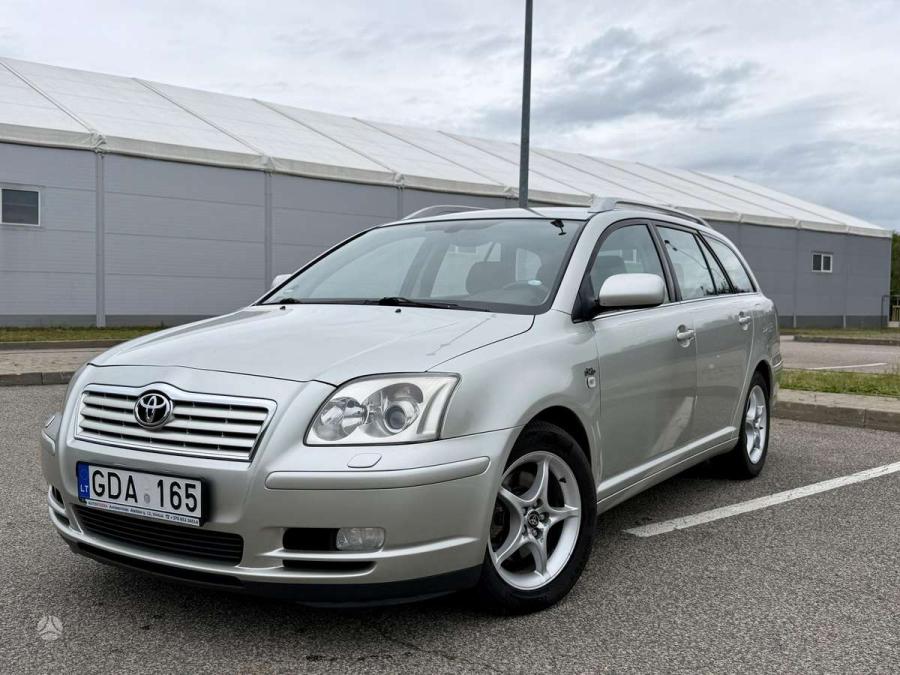 Pelēks Toyota Avensis 2005 Viļņa, ar dzinēja tilpumu 2.00 L un nobraukumu 351 tūkst. km par 1850 €, foto 3 vietnē AUTOMOTO.COM.LV