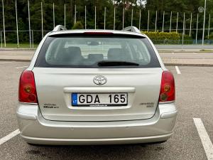 Pelēks Toyota Avensis 2005 Viļņa, ar dzinēja tilpumu 2.00 L un nobraukumu 351 tūkst. km par 1850 €, foto 9 vietnē AUTOMOTO.COM.LV