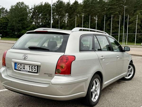 Grey Toyota Avensis 2005 in Vilnius, with an engine capacity of 2.00 L and mileage of 351 thousand km for 1850 €, photo 9 on AUTOMOTO.COM.LV