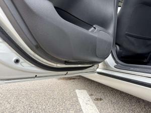 Pelēks Toyota Avensis 2005 Viļņa, ar dzinēja tilpumu 2.00 L un nobraukumu 351 tūkst. km par 1850 €, foto 13 vietnē AUTOMOTO.COM.LV