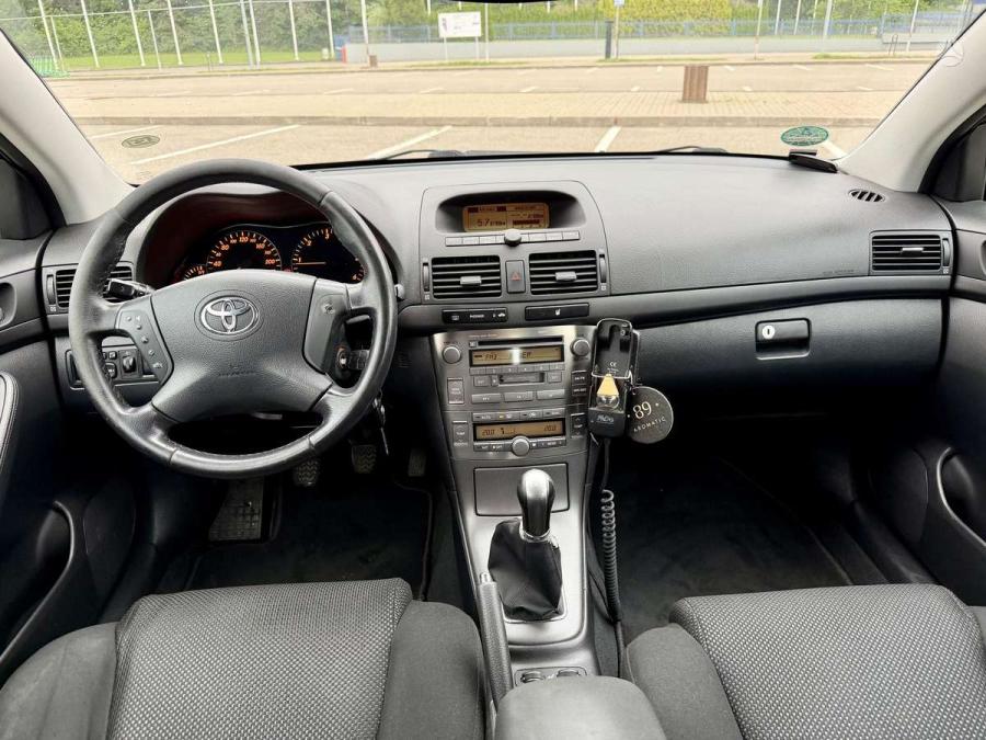Pelēks Toyota Avensis 2005 Viļņa, ar dzinēja tilpumu 2.00 L un nobraukumu 351 tūkst. km par 1850 €, foto 20 vietnē AUTOMOTO.COM.LV