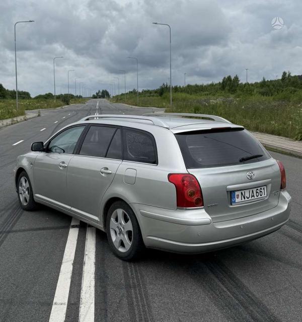 Серый Тойота Авенсис 2005 в Вильнюс, объемом двигателя 2.20 л и пробегом 400 тыс. км за 1450 €, фото 3 на AUTOMOTO.COM.LV