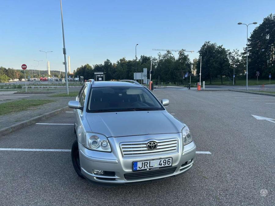 Серый Тойота Авенсис 2005 в Вильнюс, объемом двигателя 2.00 л и пробегом 295 тыс. км за 1150 €, фото 3 на AUTOMOTO.COM.LV
