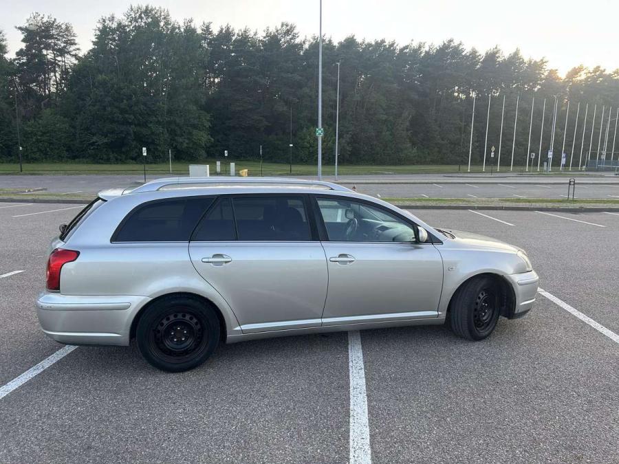 Серый Тойота Авенсис 2005 в Вильнюс, объемом двигателя 2.00 л и пробегом 295 тыс. км за 1150 €, фото 9 на AUTOMOTO.COM.LV