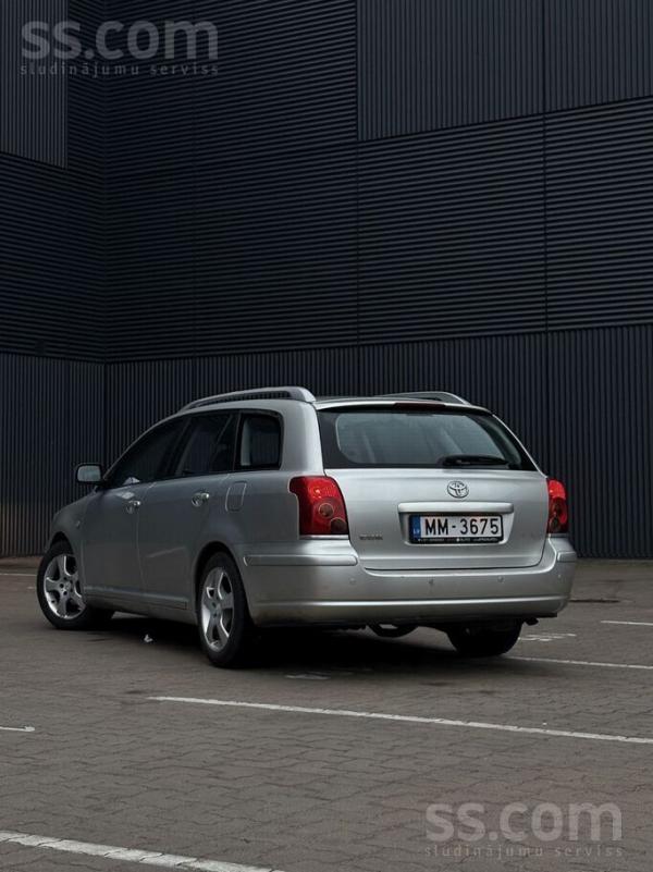 Pelēks Toyota Avensis 2005 Rīga, ar dzinēja tilpumu 1.80 L un nobraukumu 279 tūkst. km par 2200 €, foto 2 vietnē AUTOMOTO.COM.LV