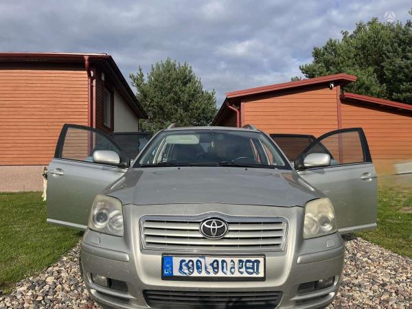 Pelēks Toyota Avensis 2005 Viļņa, ar dzinēja tilpumu 2.23 L un nobraukumu 433 tūkst. km par 1350 €, foto 3 vietnē AUTOMOTO.COM.LV