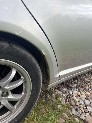 Grey Toyota Avensis 2005 in Vilnius, with an engine capacity of 2.23 L and mileage of 433 thousand km for 1350 €, photo 9 on AUTOMOTO.COM.LV
