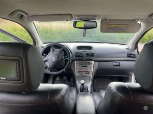 Grey Toyota Avensis 2005 in Vilnius, with an engine capacity of 2.23 L and mileage of 433 thousand km for 1350 €, photo 11 on AUTOMOTO.COM.LV
