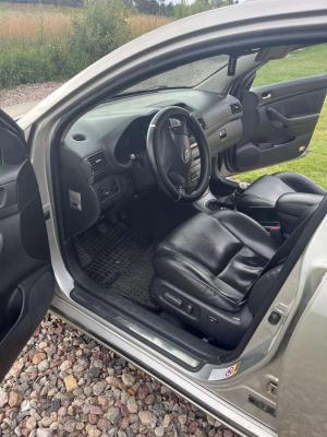 Grey Toyota Avensis 2005 in Vilnius, with an engine capacity of 2.23 L and mileage of 433 thousand km for 1350 €, photo 12 on AUTOMOTO.COM.LV