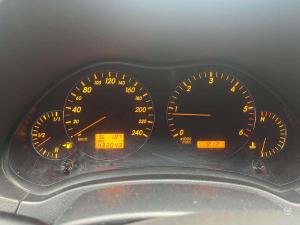 Grey Toyota Avensis 2005 in Vilnius, with an engine capacity of 2.23 L and mileage of 433 thousand km for 1350 €, photo 14 on AUTOMOTO.COM.LV