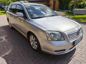 Pelēks Toyota Avensis 2005 Telšiai, ar dzinēja tilpumu 2.00 L un nobraukumu 234 tūkst. km par 2000 €, foto  vietnē AUTOMOTO.COM.LV