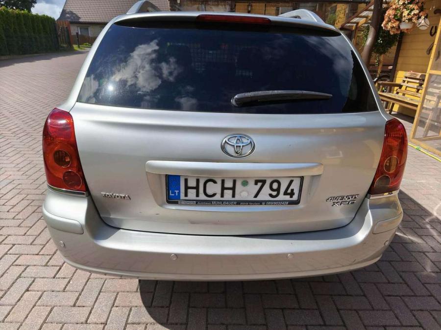 Серый Тойота Авенсис 2005 в Тельшяй, объемом двигателя 2.00 л и пробегом 234 тыс. км за 2000 €, фото 3 на AUTOMOTO.COM.LV