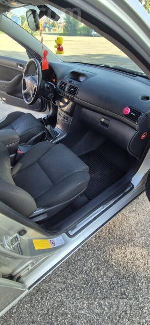 Grey Toyota Avensis 2005 in Jekabpils, with an engine capacity of 2.00 L and mileage of 486 thousand km for 1350 €, photo 11 on AUTOMOTO.COM.LV