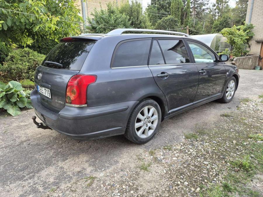 Серый Тойота Авенсис 2005 в Каунас, объемом двигателя 2.23 л и пробегом 382 тыс. км за 800 €, фото 6 на AUTOMOTO.COM.LV