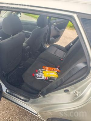 Pelēks Toyota Avensis 2005 Rīga, ar dzinēja tilpumu 2.00 L un nobraukumu 293 tūkst. km par 1200 €, foto  vietnē AUTOMOTO.COM.LV