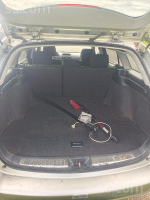 Pelēks Toyota Avensis 2005 Rīga, ar dzinēja tilpumu 2.00 L un nobraukumu 293 tūkst. km par 1200 €, foto 3 vietnē AUTOMOTO.COM.LV